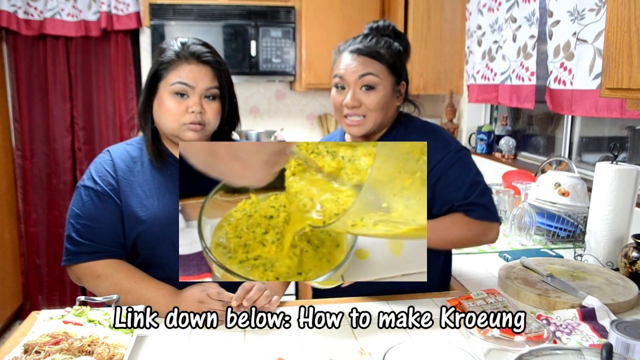 Let's Cook Nom Pajok (Khmer lemongrass paste noodle) - YouTube