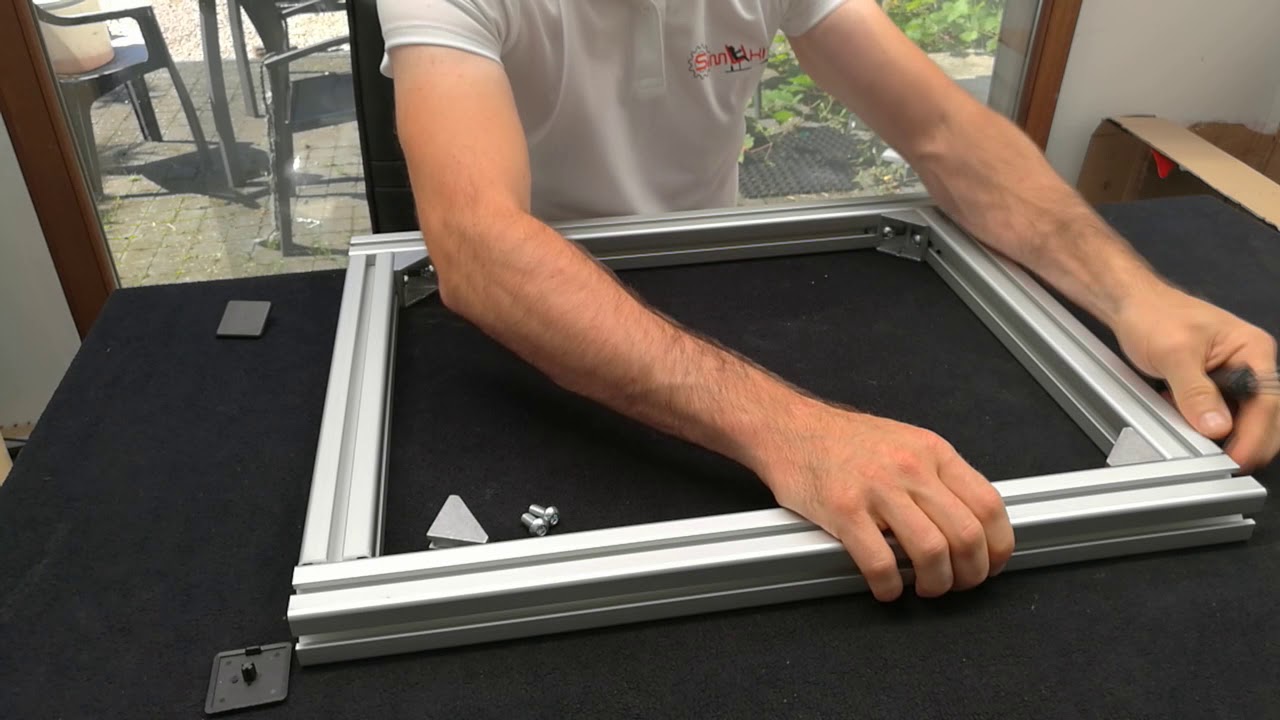[SK1] Etape 2 montage structure mobile profilé aluminium - YouTube