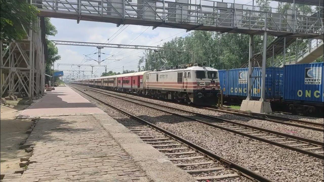 Mau-anand vihar express - YouTube