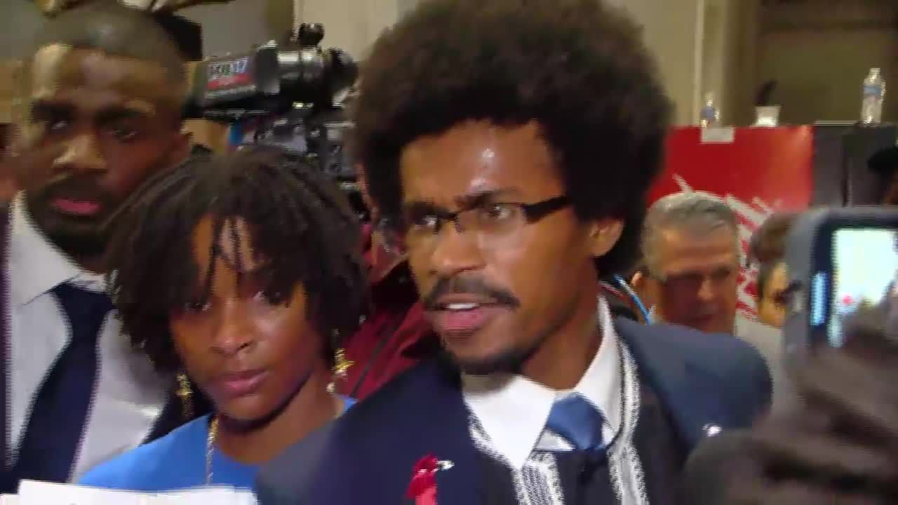 Rep. Justin Pearson speaks after expulsion from Tenn. House - YouTube