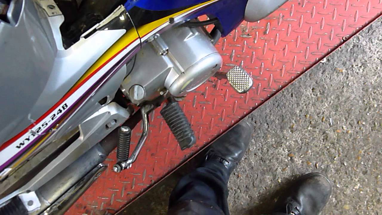 2008 Wuyang 125 WY125-24b Engine being started and run - YouTube