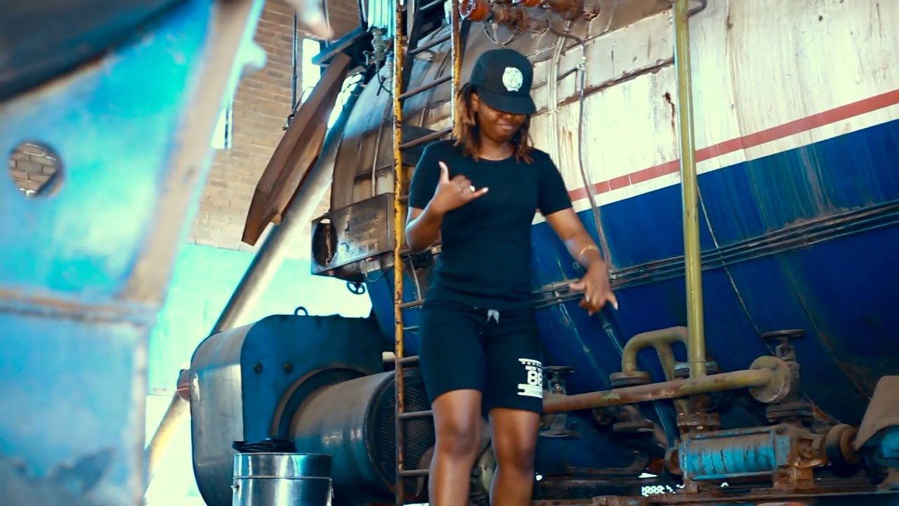 Zizoe - Shaku "WannaBe Riddim" [Official Video] May 2019 - YouTube