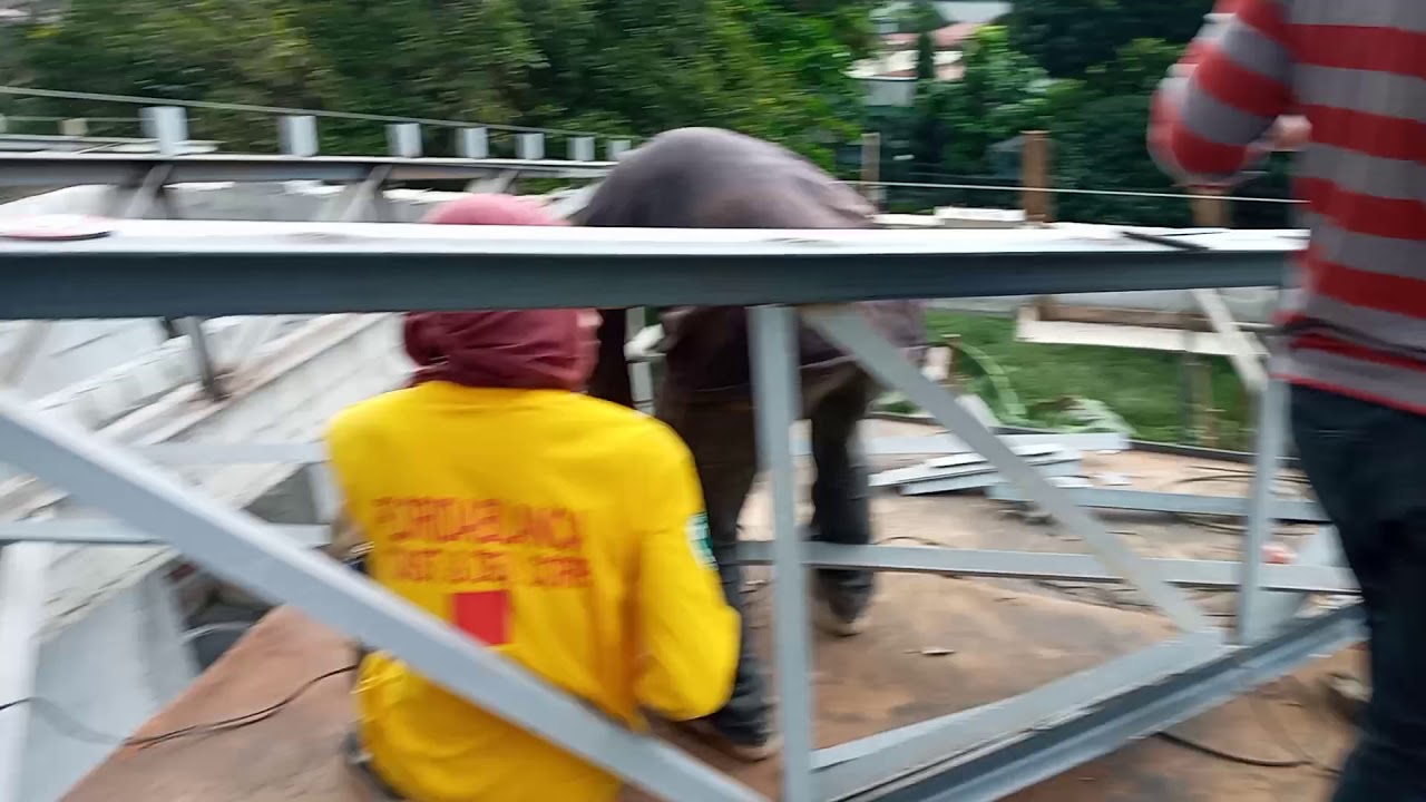 FABRICATION OF STEEL TRUSSES USING ANGLE BARS - YouTube