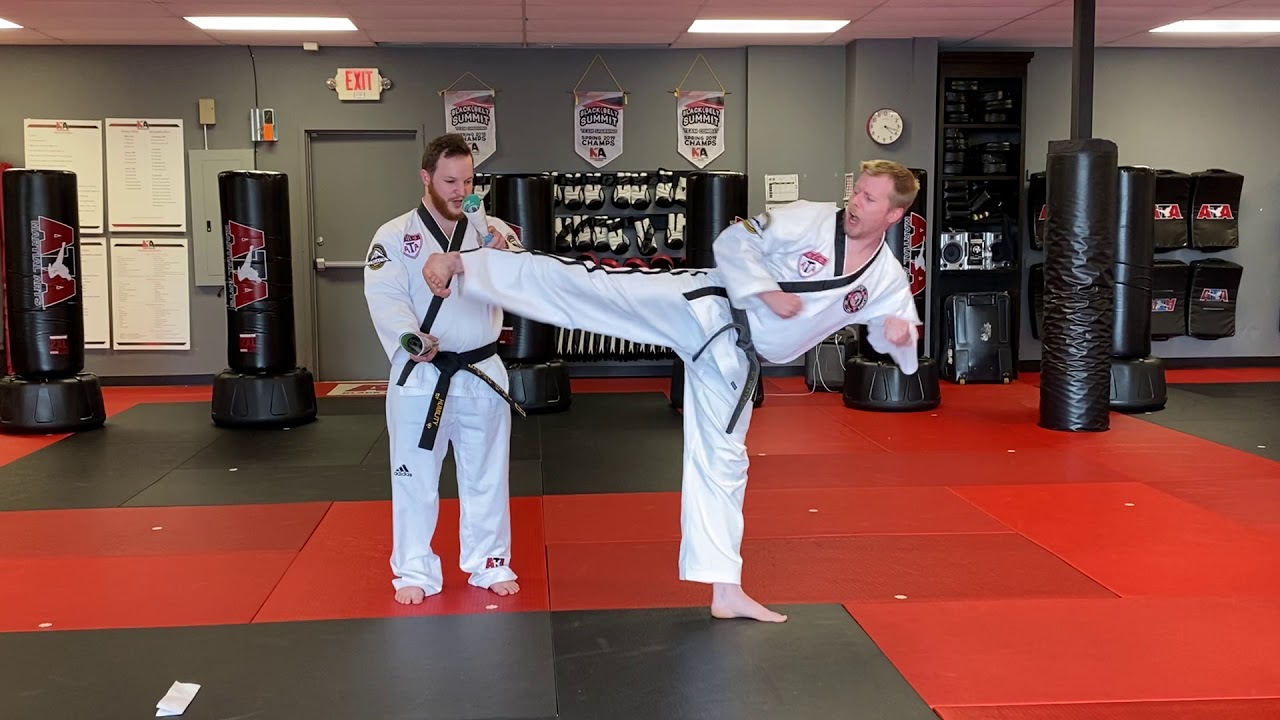 Basic At Home Kicking Drills (White Belt kicks Front kick and side kick ...