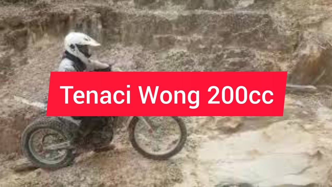 China 200cc Trial Bike Jumping Logs - YouTube