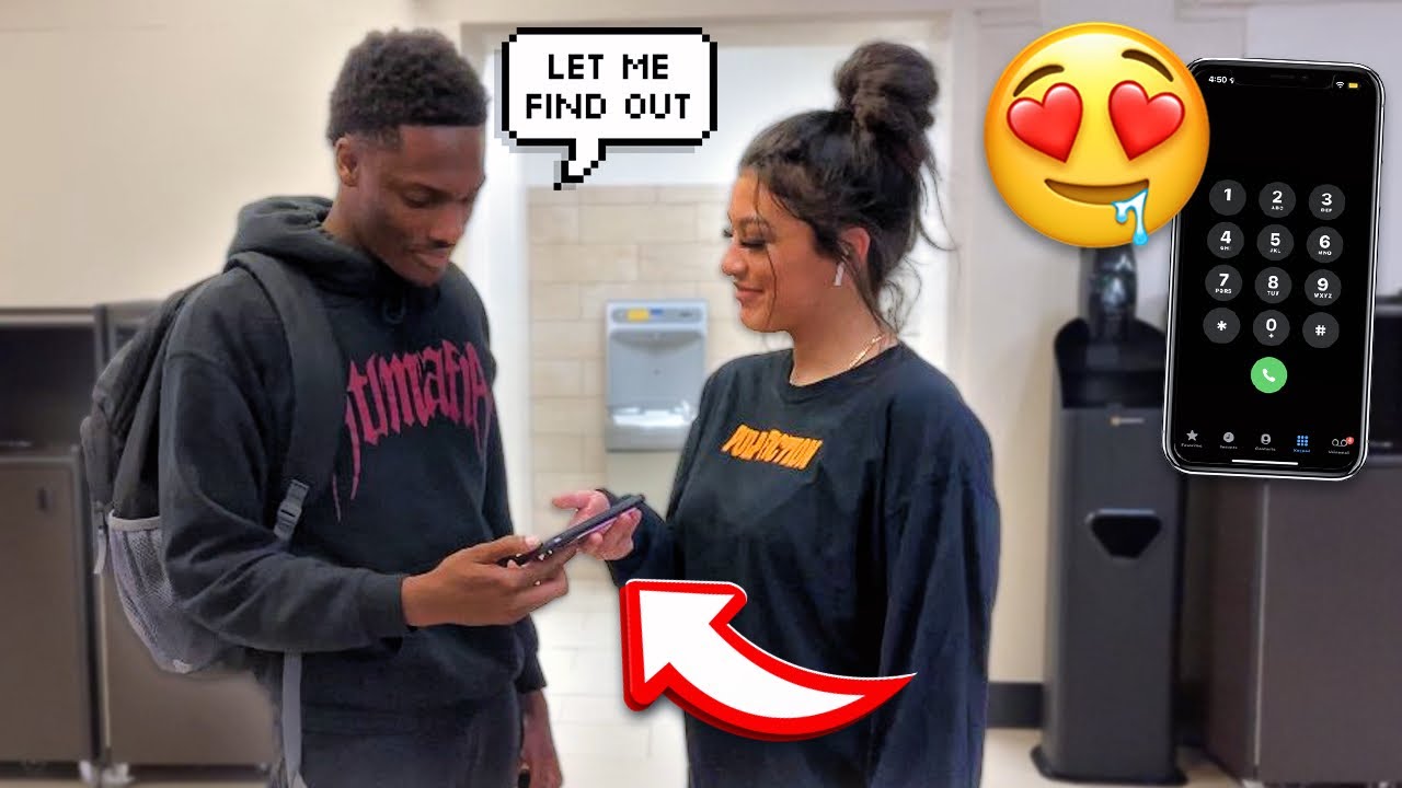 RIZZING UP CUTE FEMALES AT THE COLLEGE TO GET THEIR NUMBER ! - YouTube