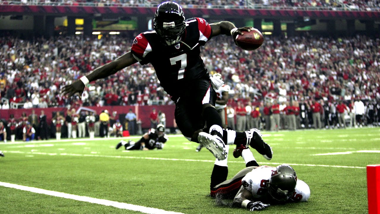 Should Michael Vick Be ALLOWED In The Hall of Fame? | 18 Month PRISON ...