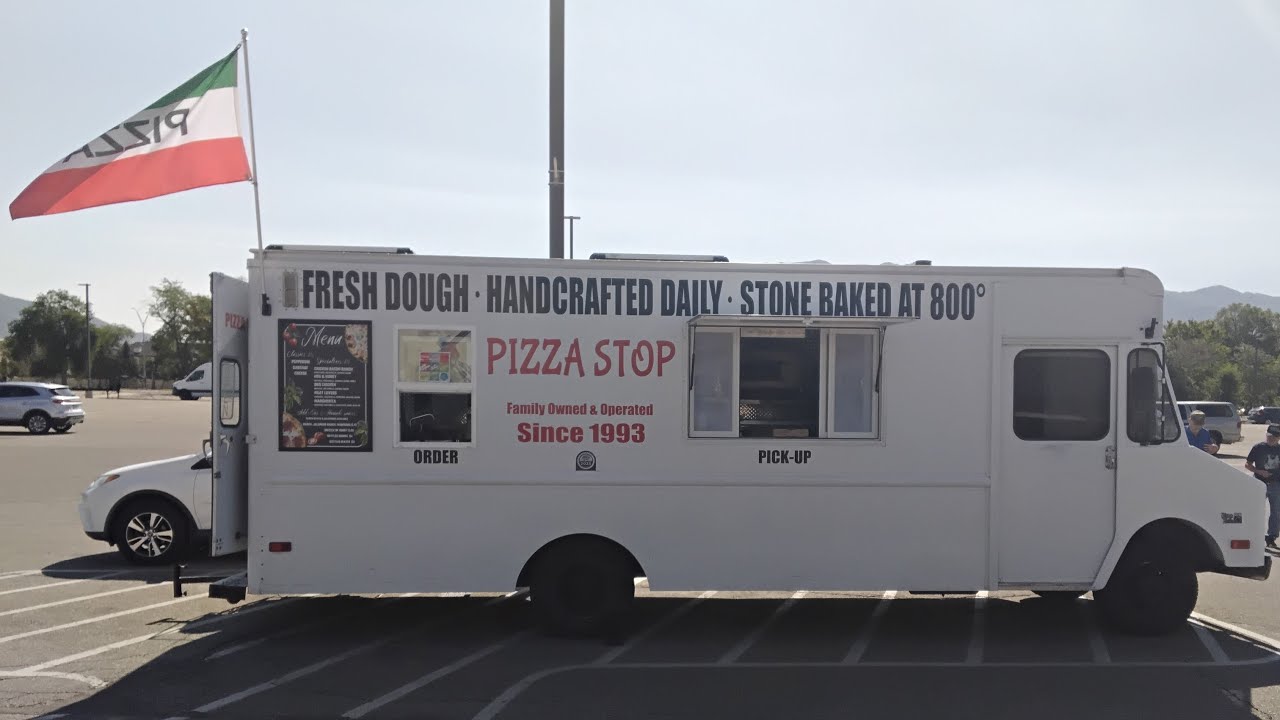 Pizza Stop is live on a Windy Monday - YouTube