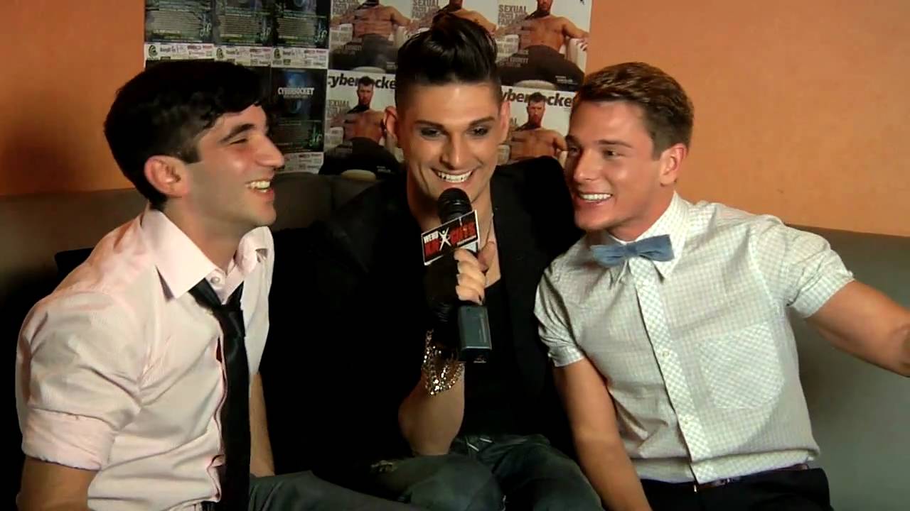 Joshua Miller @ the 11th annual cybersocket awards Directed by ...