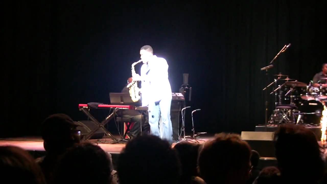 James Ross @ (Saxophonist) Andre Delano - "Funkborne" - www.Jross-tv ...