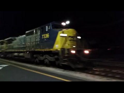 [CSX]7336 CW40-8 ex-conrail YN2 & YN2 C40-8 Leads Q470-14 Through ...