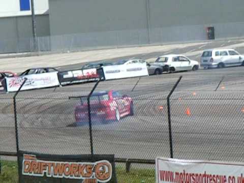 Robin Neeson practicing at Nissan, JDM AllStars R3 - YouTube