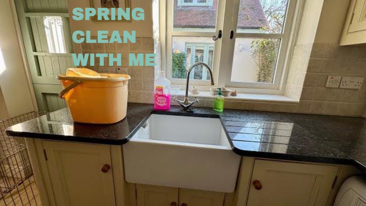 Spring Cleaning Cottage 🧽 Part 2 Clean With Kate Mopping #cleaning # ...