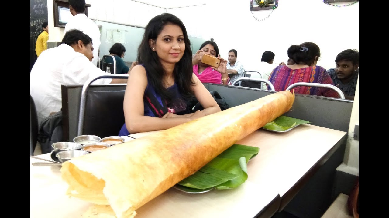 Big dosa in Mumbai | big food - YouTube