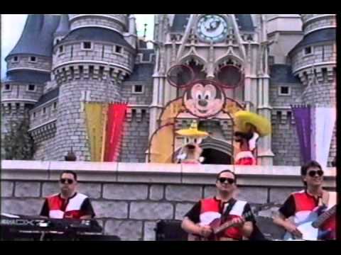 Disneymania! Magic Kingdom Castle Stage Show - WDW - 1991 - YouTube