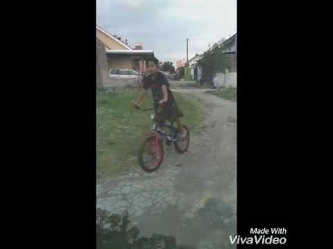 Anak kecil mesum