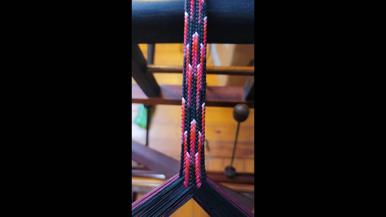 Kumihimo - Takadai Braiding Stream 3 - YouTube