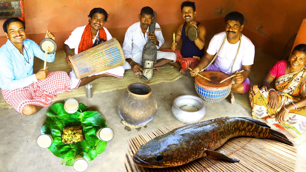 Today we cook and ate traditional tribe food with Santali tribal family ...