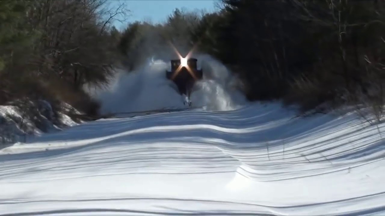 2020 version - EPIC TRAINS cleaning SNOW from tracks complication - YouTube