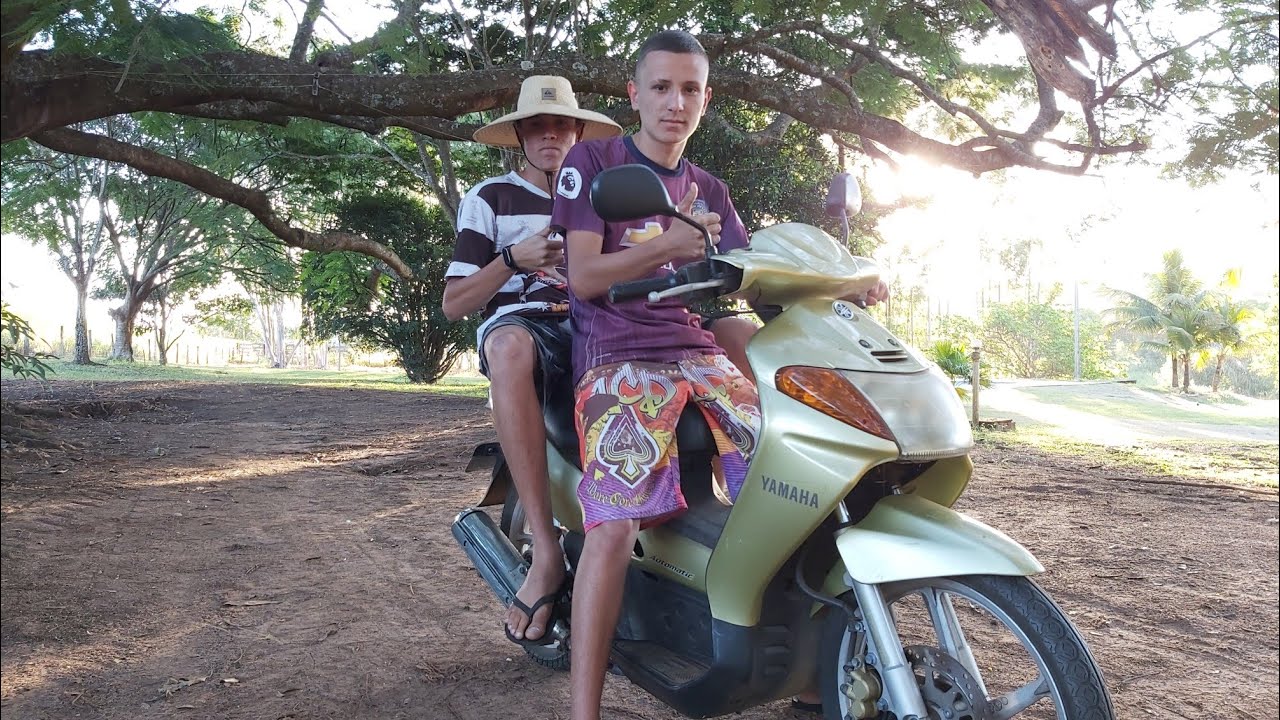Meus primos pilotando a scooter 115🤘🏍 - YouTube