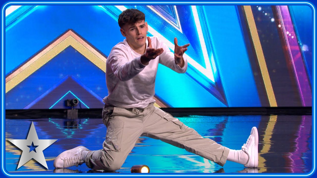 School-teacher's unmissable EPIC dance moves! | BGTeaser | BGT 2023 ...