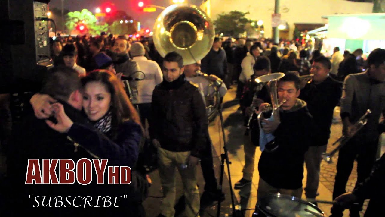 "Tengo A Mi Lupe" Los Buknas De Culiacan En La plazita Olvera 12/12/12 - YouTube