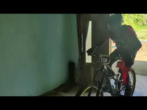 Maen downhill kecantol BH cewe