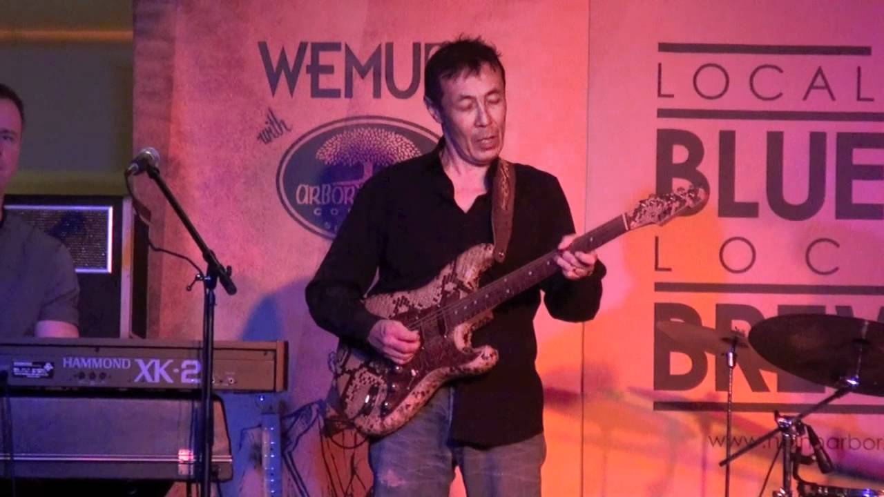 BOBBY MURRAY BAND - "STORMY MONDAY" - YouTube