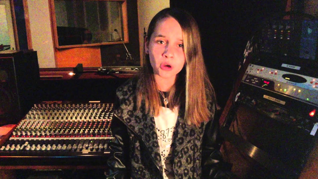 Addie Bleu It's a Man's Man's Man's World - YouTube