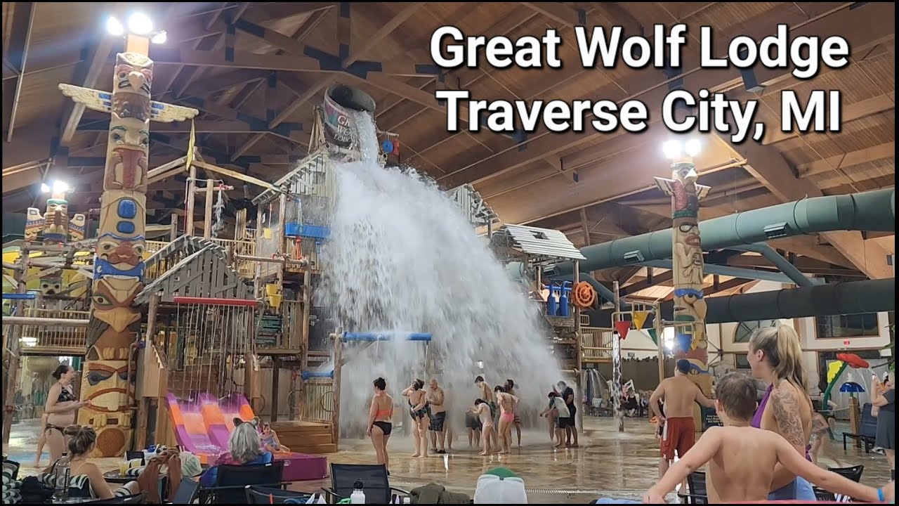 Indoor Water Park and Resort at Great Wolf Lodge - Traverse City, MI ...