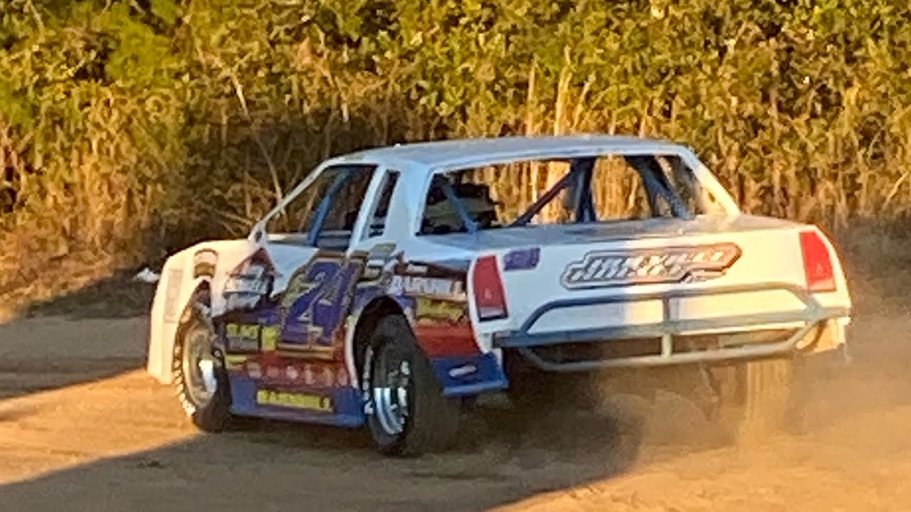 Southern Raceway pure stock - YouTube