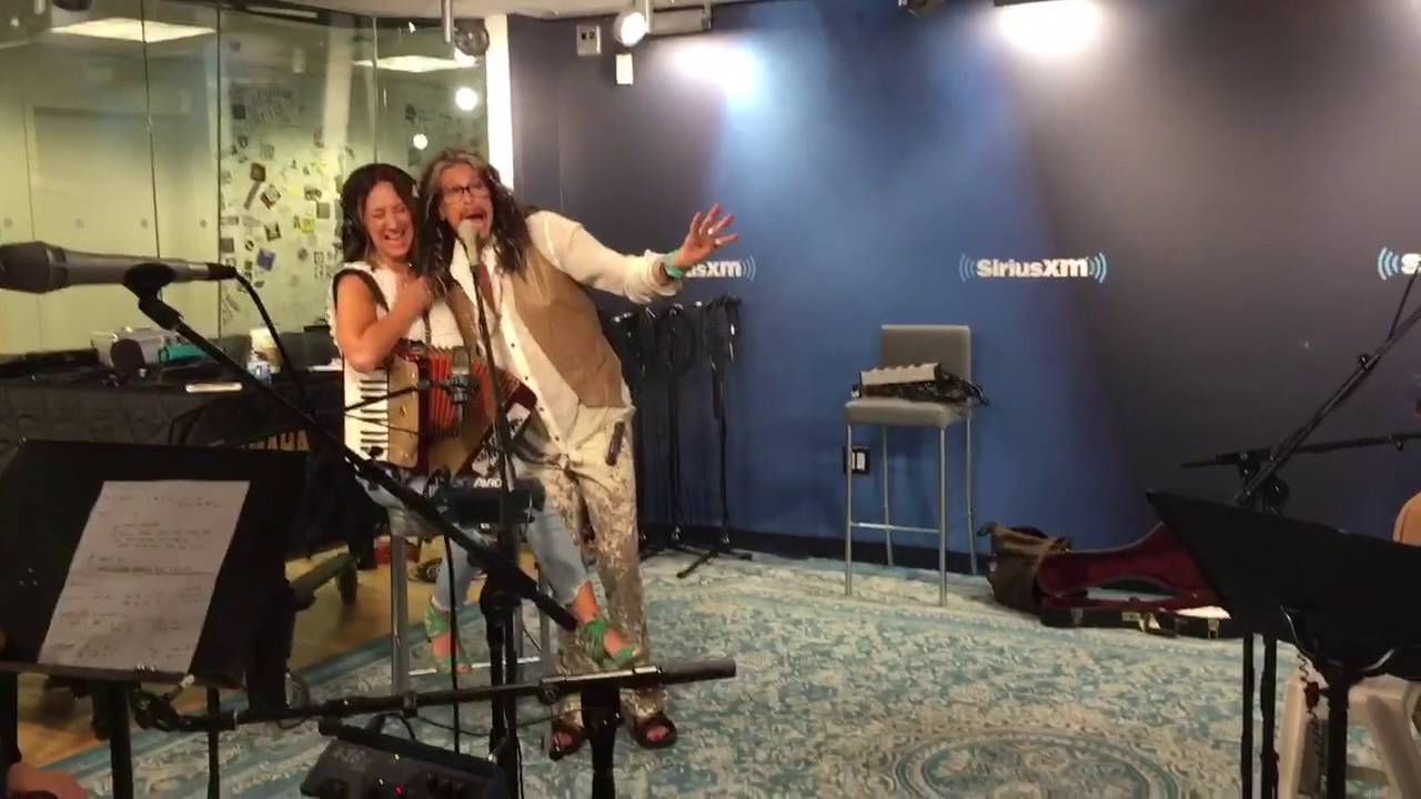 Steven Tyler with Brady Rymer & the Little Band: song from "Epic" - YouTube