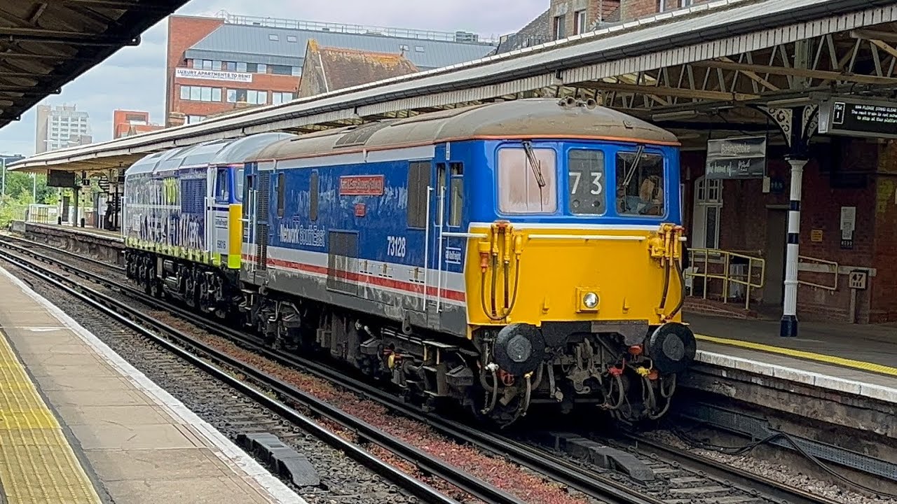 NSE Class 73 and British Transport Police Class 69 leaving Basingstoke ...