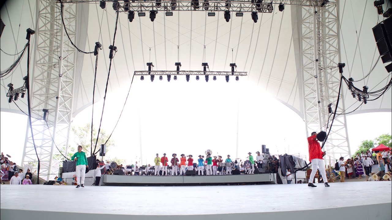 La Samba (En Vivo Desde El Auditorio Guelaguetza) - Banda La Juquileña ...