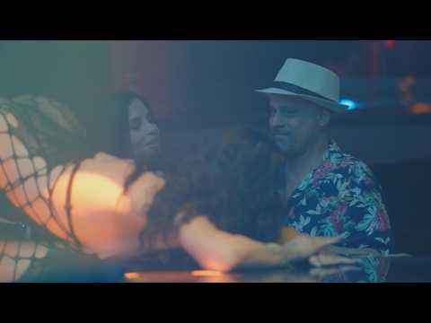'90 Day Fiancé’: Gino & Natalie Bond with a Couple’s LAP DANCE! (Exclusive Clip)