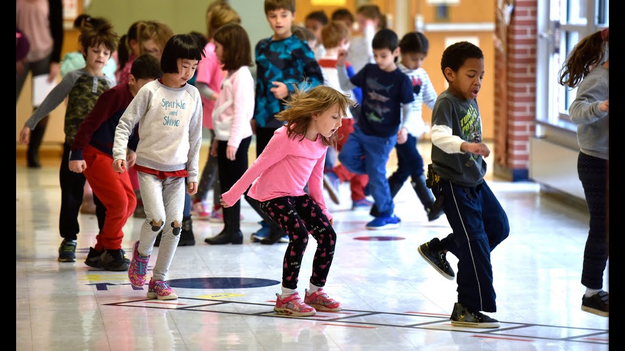 Easterly Parkway Elementary School Sensory Walkway - YouTube