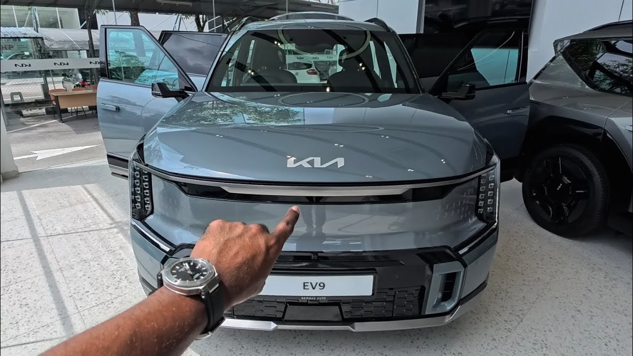 POV! KIA EV9 GT-Line AWD (7 Seater) in Iceberg Green & Leatherette ...