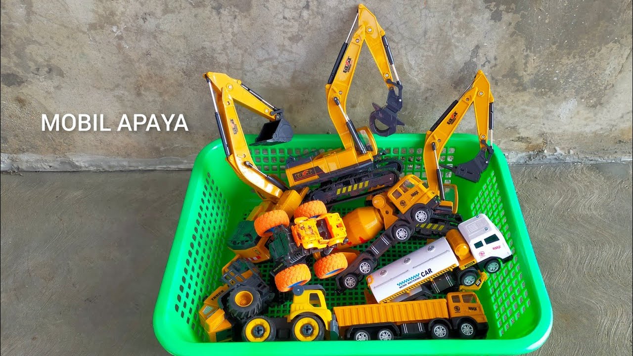 Truk Molen, Excavator, Buldozer, Bomak, Beko Capit, Beko Pemecah Batu ...