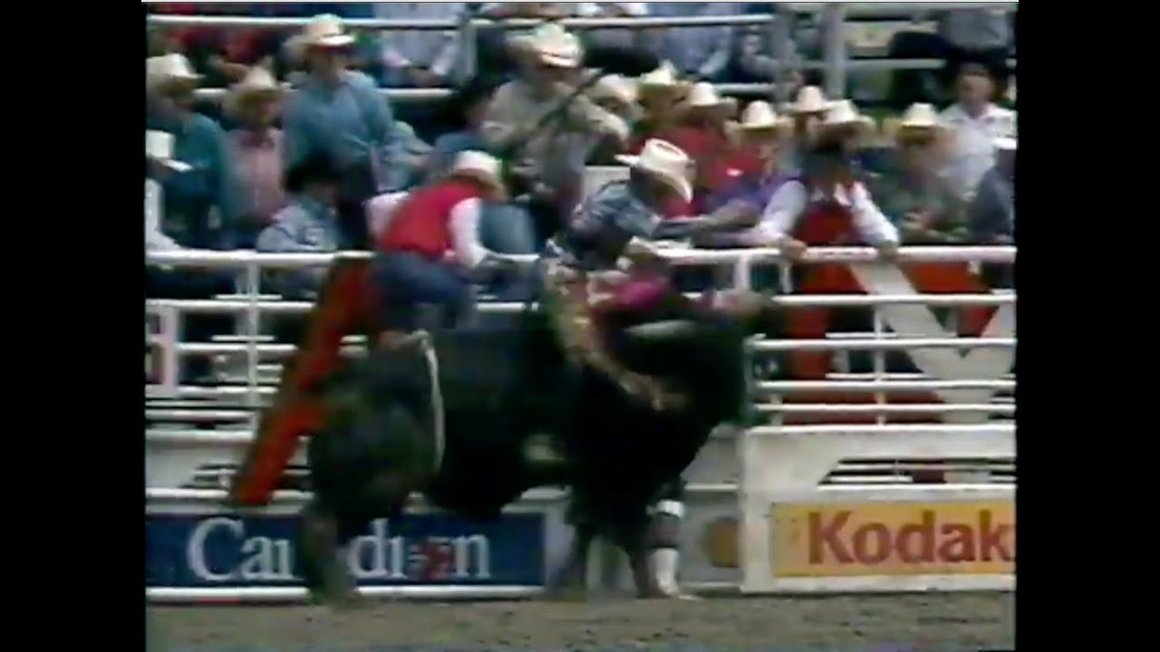 Clint Branger vs Mile After Mile - 91 Calgary Stampede (82.5 pts) - YouTube