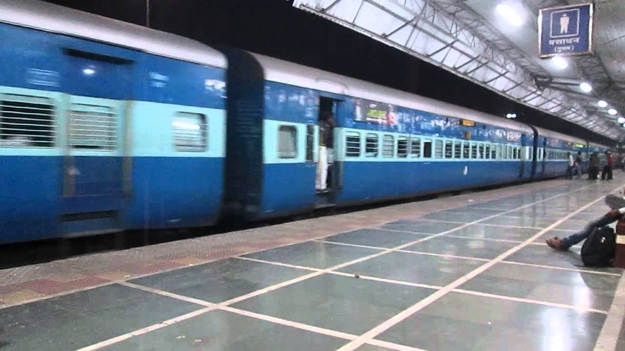 HD Video-WCAM 2p 21876 With 19143 Lokshakti Express - YouTube