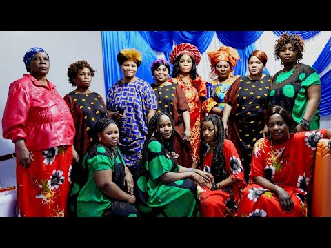 Súmbe Ya Apolina Shabani \