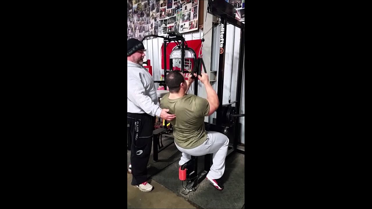 IFBB Pro Andrew Hudson Tri-set for back. - YouTube
