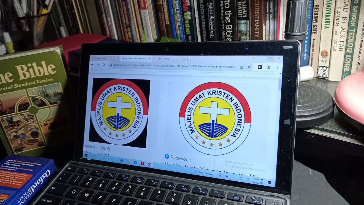 MUKI - Majelis Umat Kristen Indonesia - KRISTEN CERDAS - YouTube