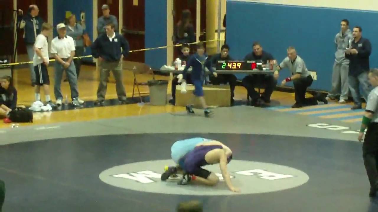 Anthony Piscitello 1st match League 2010 - YouTube