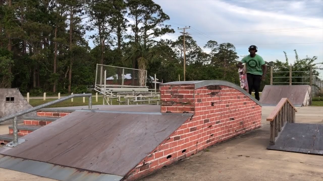 Chip Sanders " Skateboarding at JBG Skatepark" - YouTube