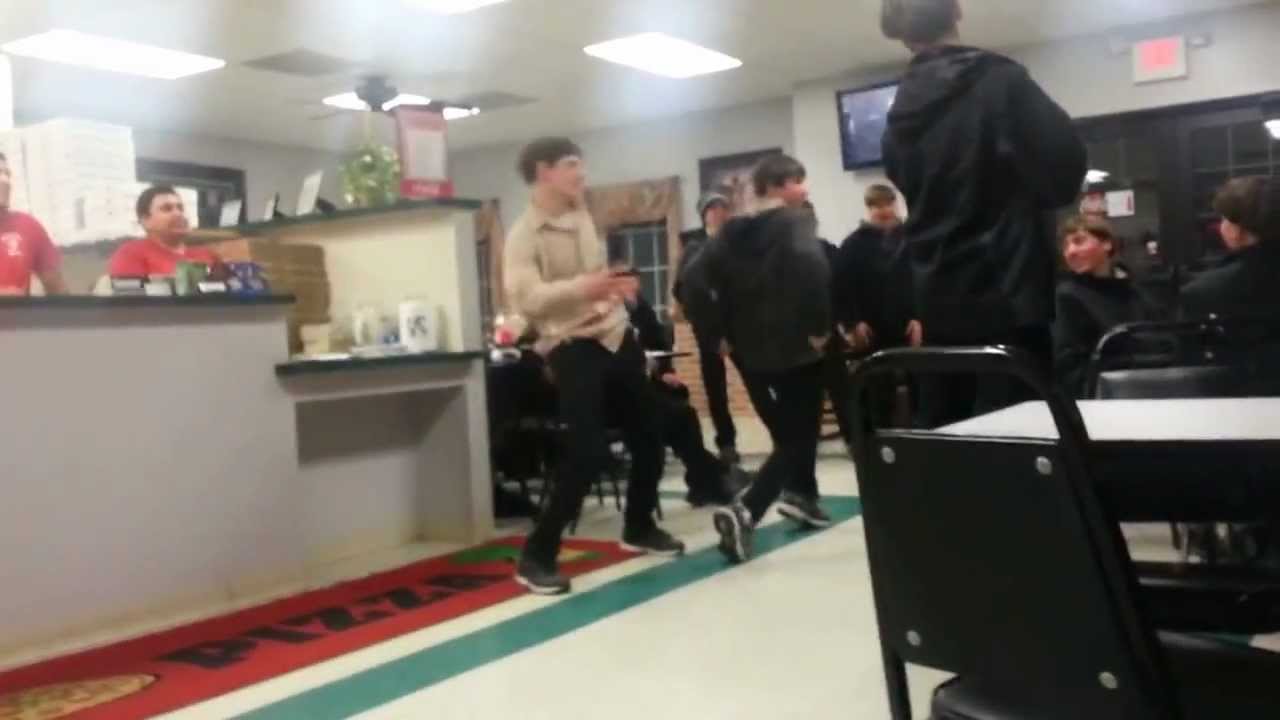 Amish dancing to Beyonce Halftime Show - YouTube