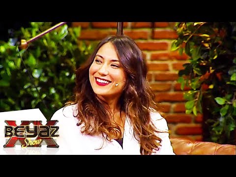 Duvarların Arkasını Görebilen Kadın Esra İnal - Beyaz Show