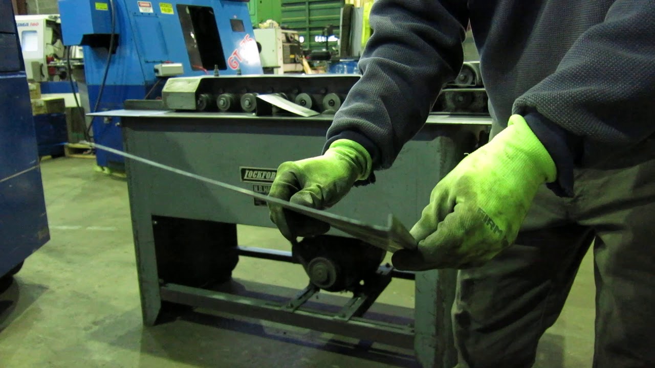 Lockformer Slip & Drive Machine with Slitter and Flange Rolls - YouTube