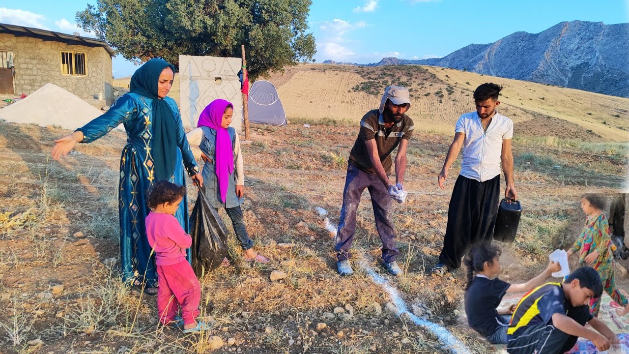 Mustafa and her children are happy for the land of legend،.. - YouTube