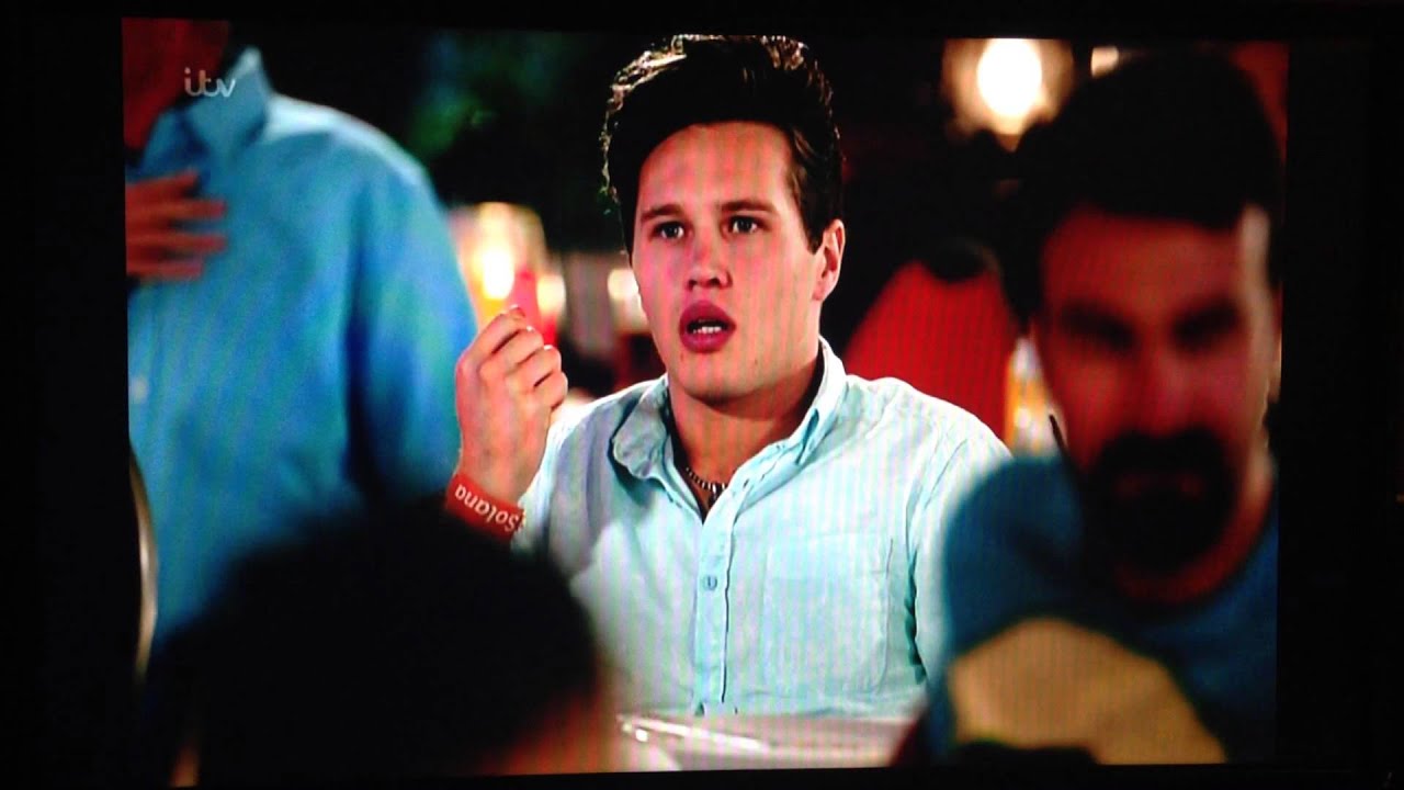 Clive from Benidorm singing - YouTube